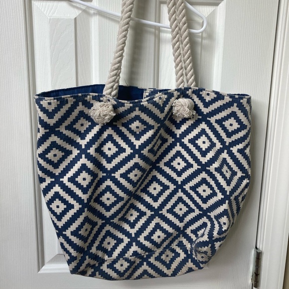 summer & rose | Bags | 32 Guc Rope Handle Tote | Poshmark